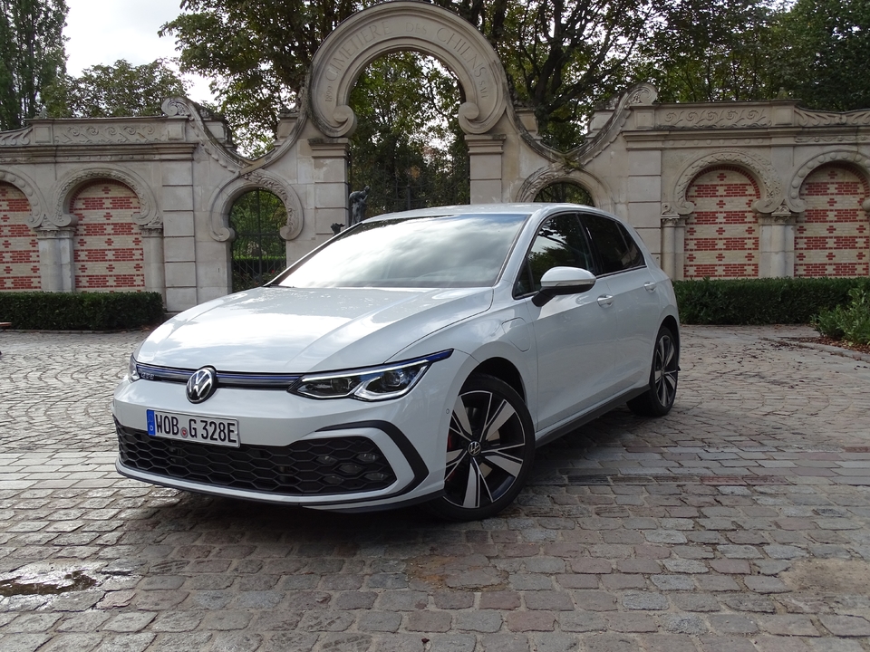 Essai Volkswagen Golf GTE Que Vaut La Nouvelle GTI Verte