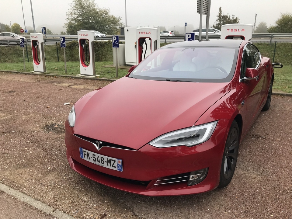 Tesla Model S à retenir les tarifs