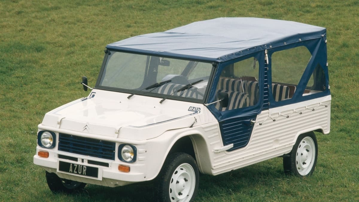 La voiture de plage idéale existe, c'est la Citroën Méhari