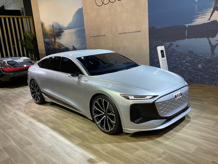 En direct du salon de Bruxelles 2023 - Audi A6 e-tron : l'électrique ...