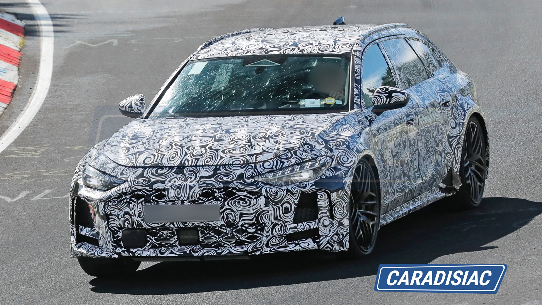 Sur le Nürburgring, la nouvelle Audi RS7 Avant fait quelques tours pour ...