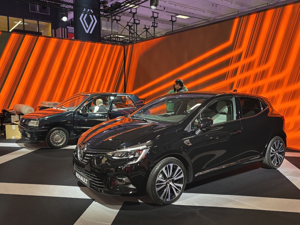 La Renault Clio V6 est LE Modèle à ne pas rater sur le stand Renault à ...