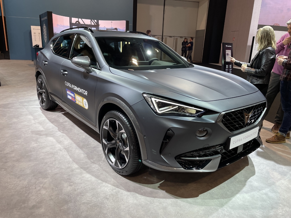 En direct du salon de Bruxelles - Le stand Cupra : du sport au programme