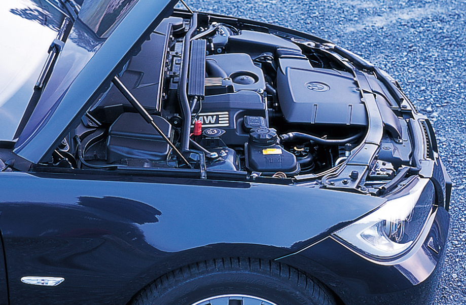 Alfa Romeo 159 2.2 JTS vs BMW 320i E90, berlines chics et pas chères ...