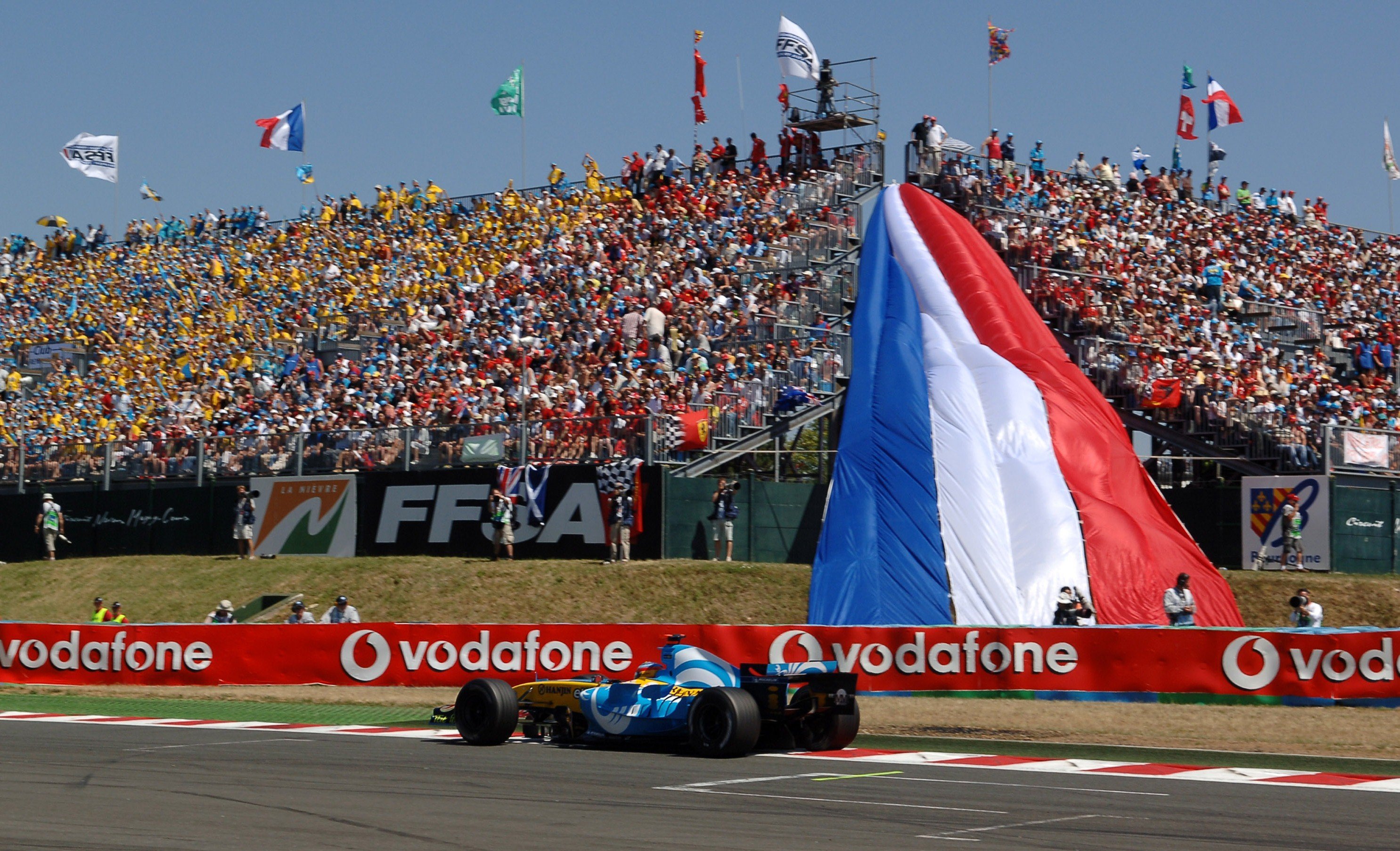 Le circuit de Magny-Cours renoue avec la Formule 1!