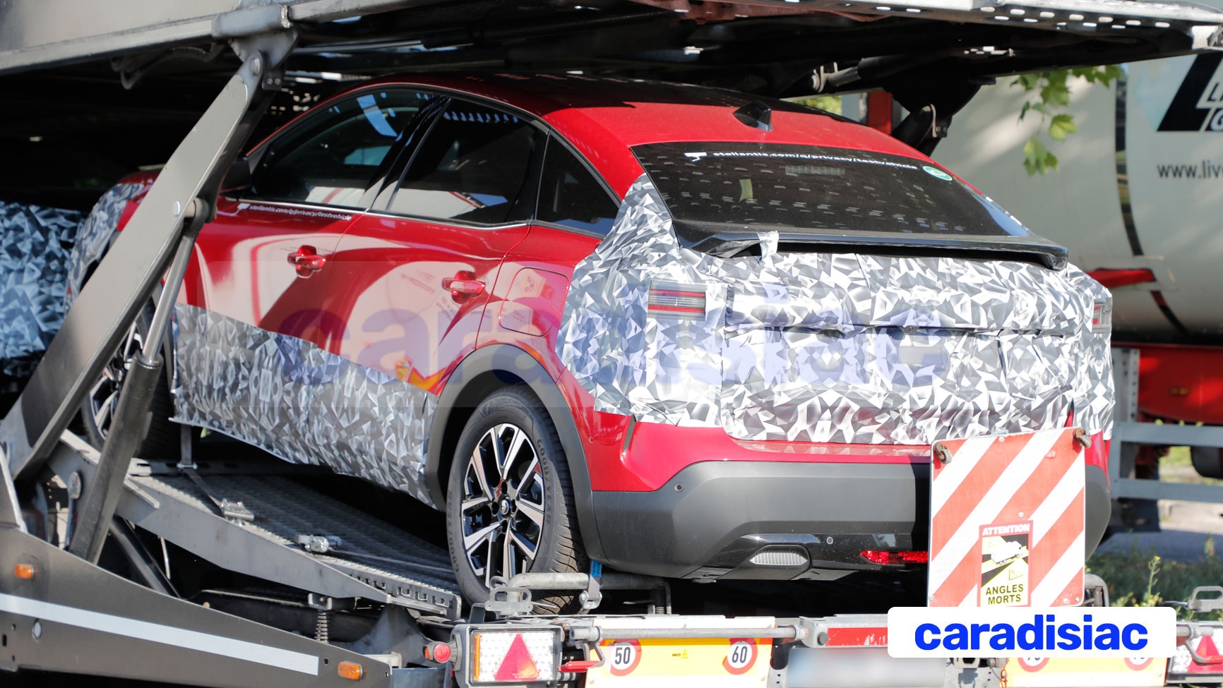 Le restylage de la Citroën C4 est prêt, il sera dévoilé au Mondial