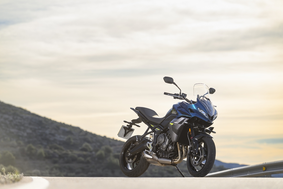 La Triumph Tiger 660 Sport 2026 est une tigresse, qui retrouve son ...
