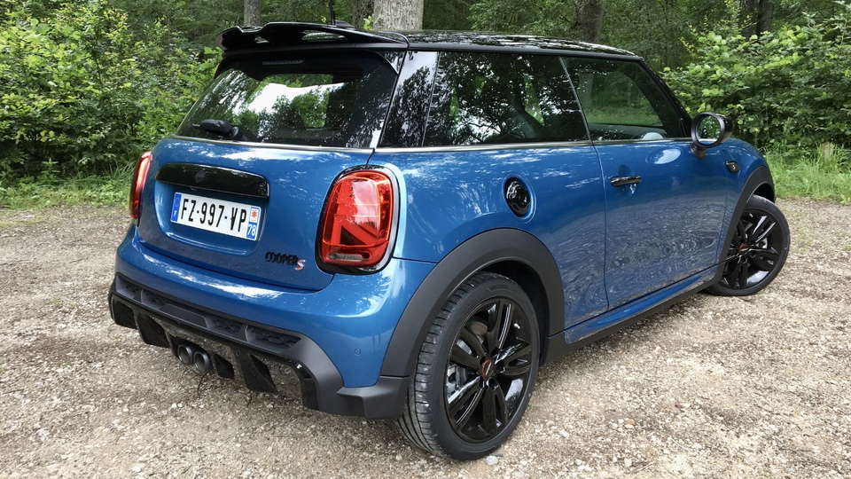Essai - Mini 3 portes (2021) : plus mature mais toujours aussi amusante