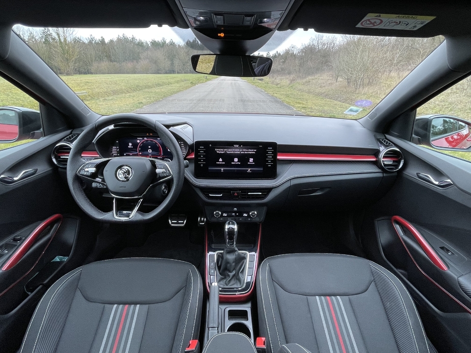 Essai - Skoda Fabia TSi 150 (2023) : le plaisir oublié du 4 cylindres