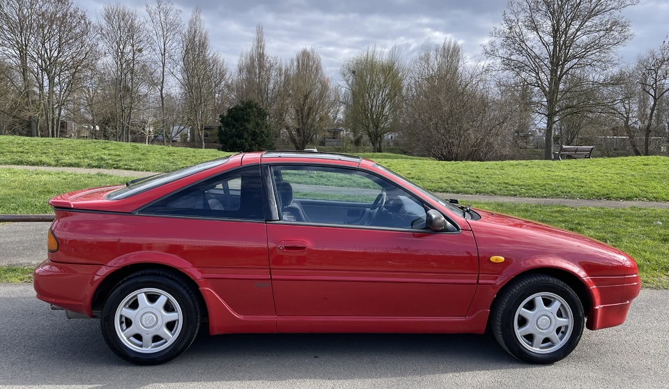 Nissan 100 NX GTI (1991 – 1994), une bonne bouille bouillante, dès 6 500