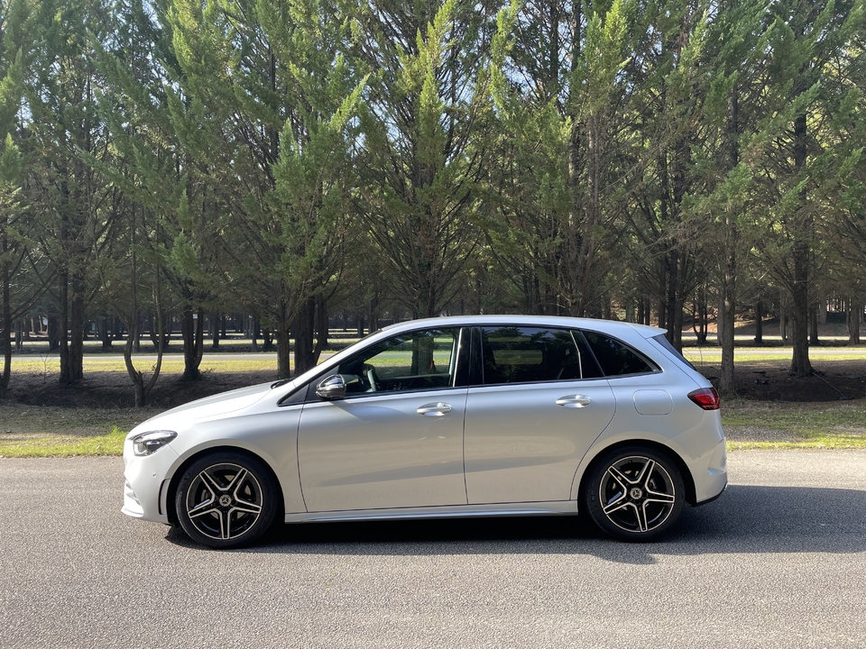 Essai - Mercedes Classe B 180 (2023) : la version plus vraiment d'accès ...