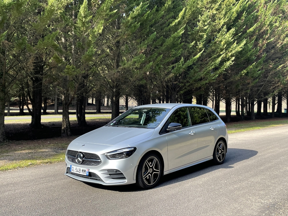 Essai - Mercedes Classe B 180 (2023) : la version plus vraiment d'accès ...