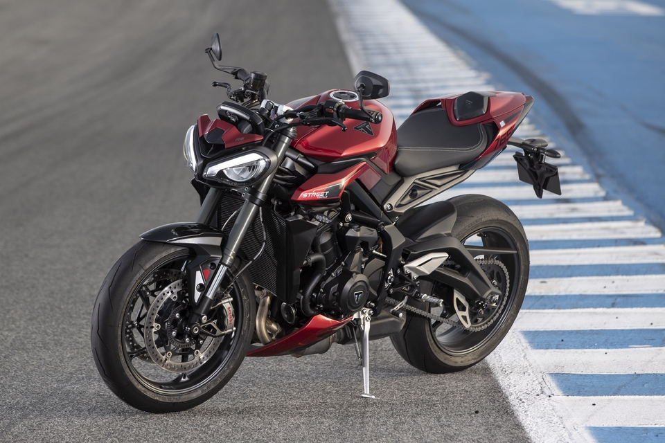 Essai - Triumph Street Triple RS mod. 2023 : elle était parfaite, elle ...