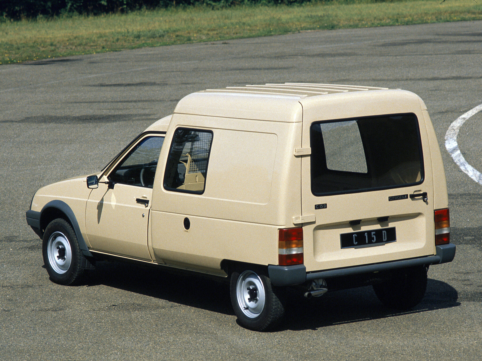 Le Citroën C15, l’utilitaire increvable qui vous dorlote