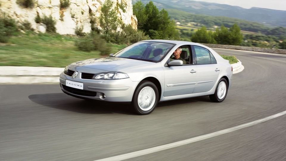 La Renault Laguna 2 phase 2 en vignette Crit'Air 2 est-elle une super ...