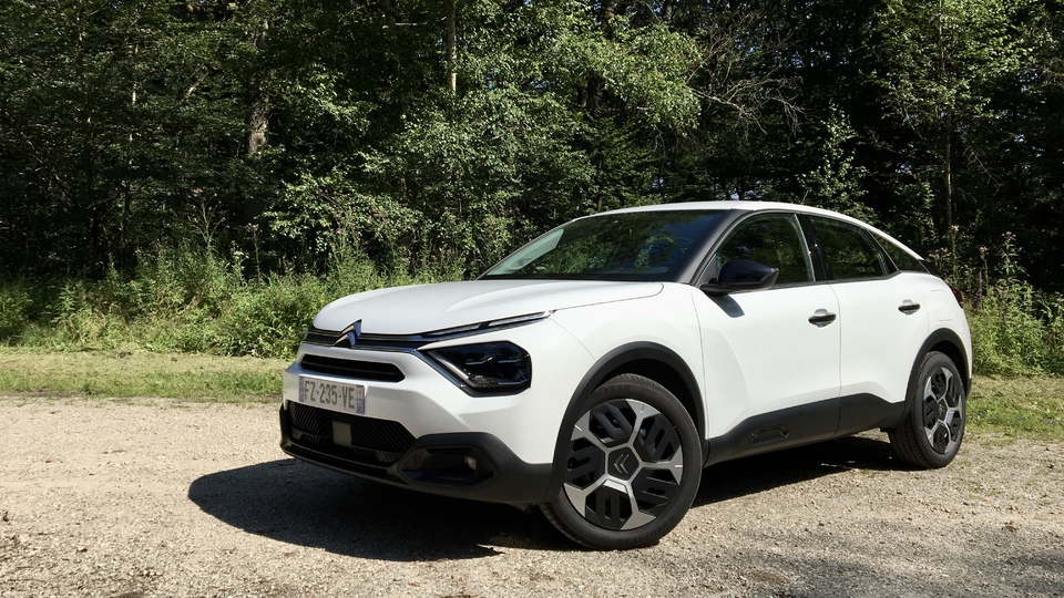 Essai - Citroën C4 PureTech 100 : que vaut la moins chère des C4