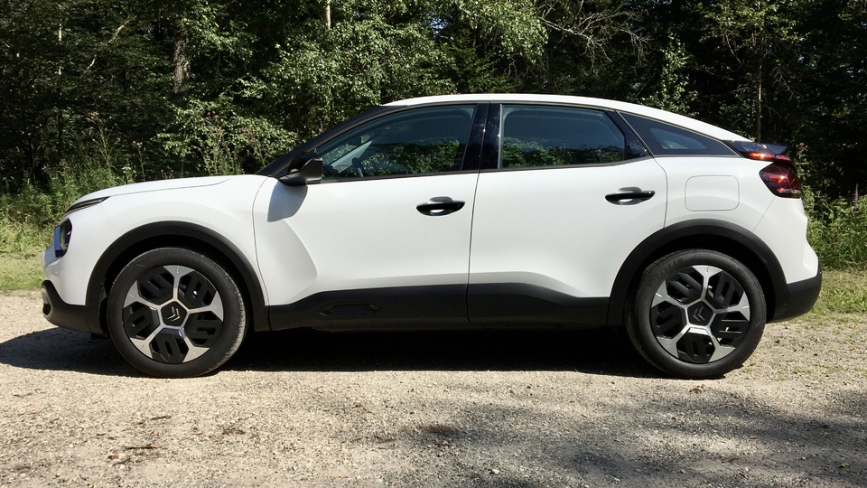 Essai - Citroën C4 PureTech 100 : que vaut la moins chère des C4