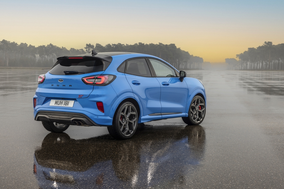 Ford Puma ST Powershift (2023), maintenant en micro-hybride de 170 ch à ...