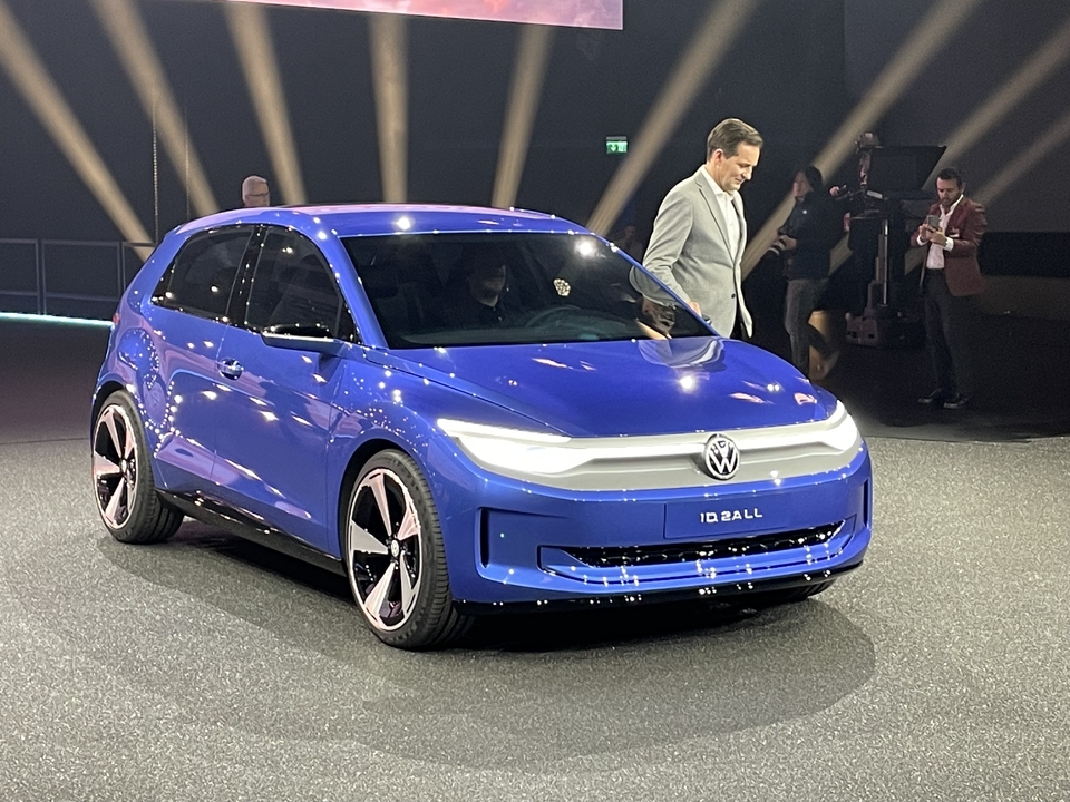 La Volkswagen ID1 électrique à 20 000€ mieux que la Dacia Spring