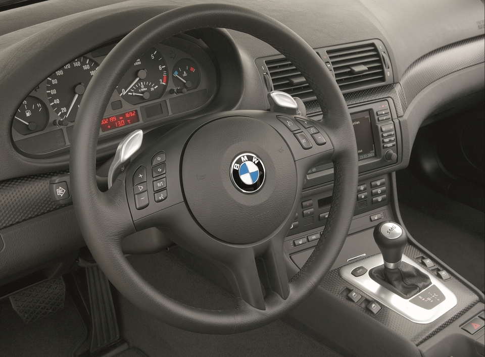 BMW 325 ti (2001-2004) : une compacte au 6-cylindres magique, dès 5 000