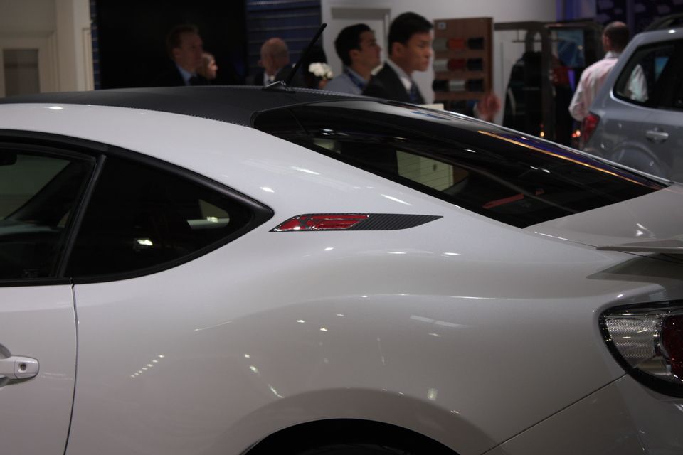 En direct du Mondial 2012 - Subaru BRZ XT Line Concept : vive le carbone