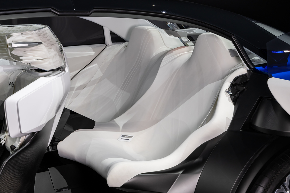 Mondial de l'Auto de Paris : Le SUV Alpine A390 ouvre grand ses portes