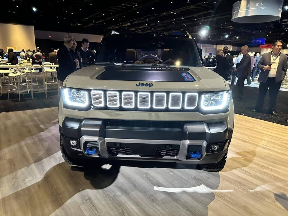 Les futurs SUV électriques de Jeep se montrent à Las vegas