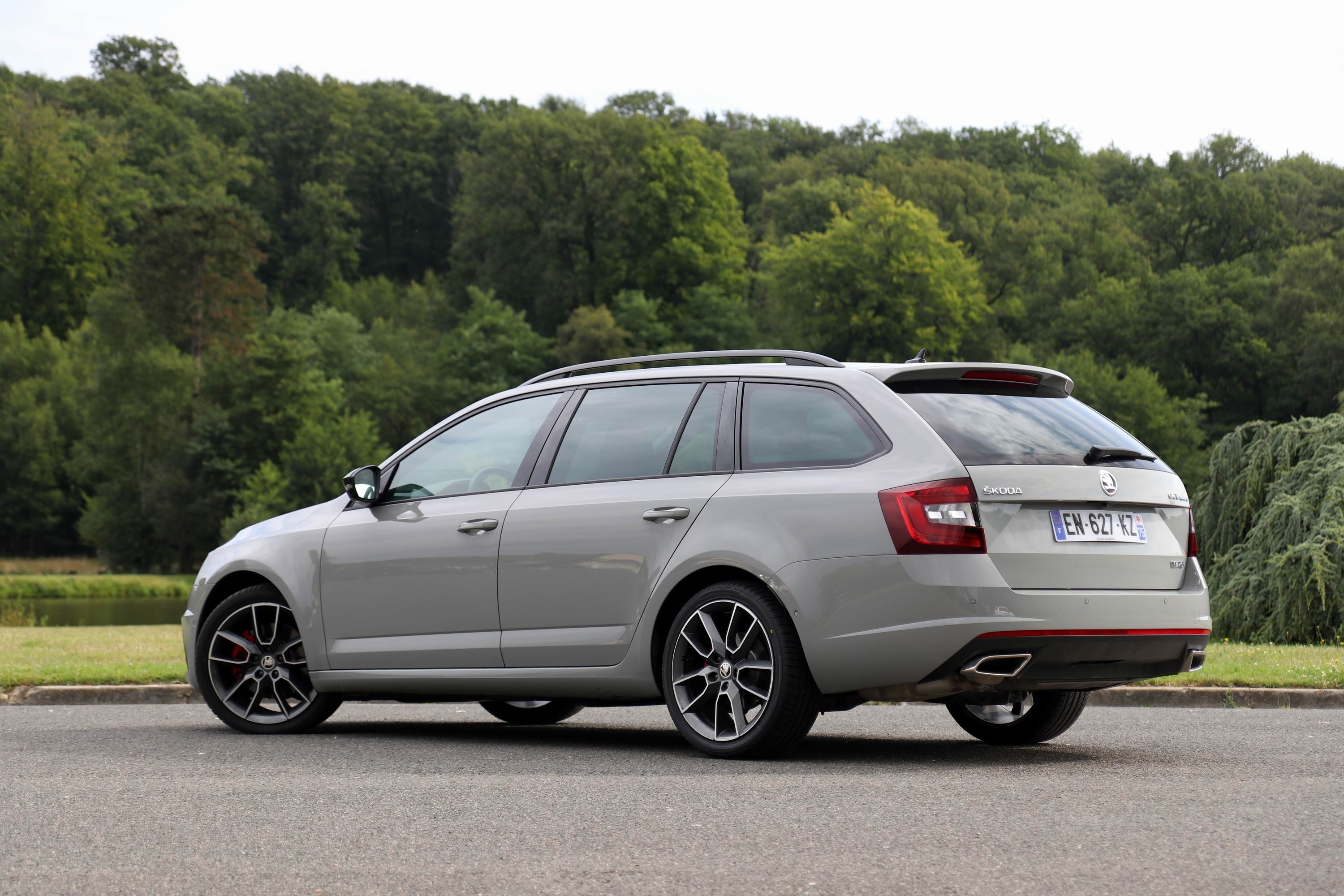 Essai vidéo – Skoda Octavia Combi restylée 2017 : toujours le choix ...