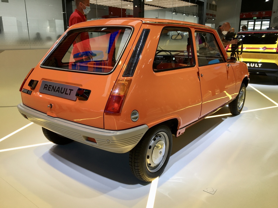 Renault R5 Electric : futur best-seller made in France - Vidéo en ...