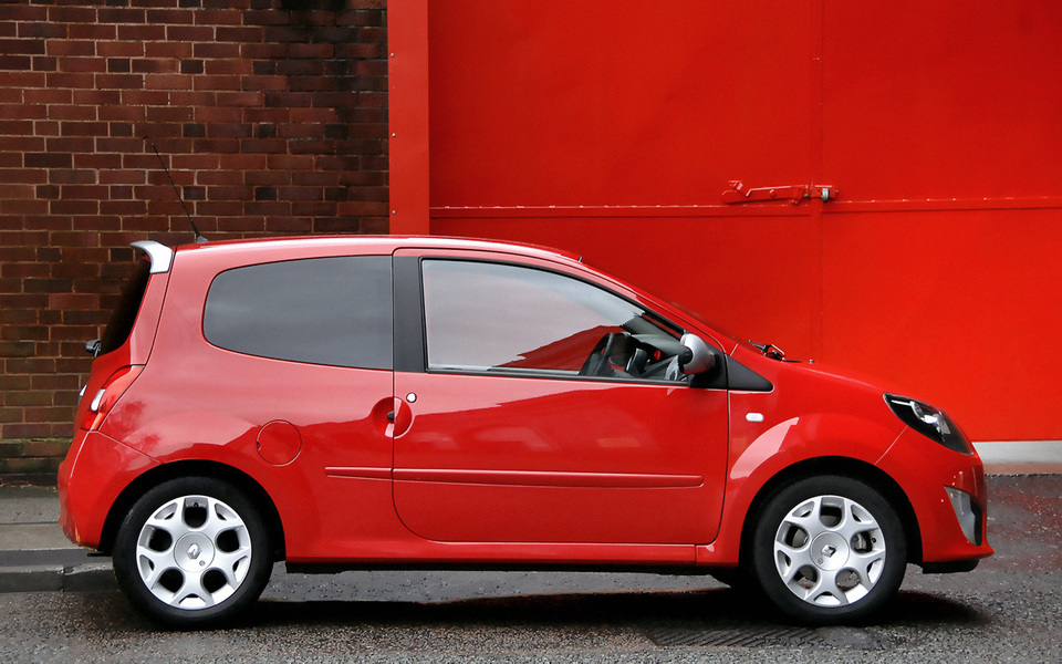 Mini One 1.4 vs Renault Twingo GT, style et punch à petit prix, dès 3 500