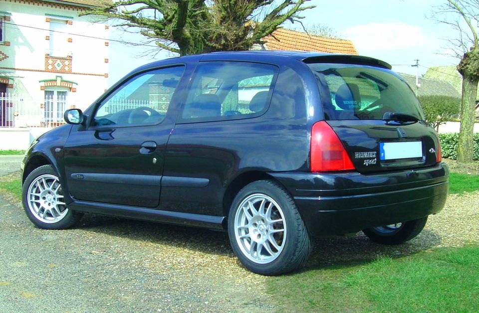 Avant/après : tout savoir sur les nombreux restylages de la Renault Clio 2