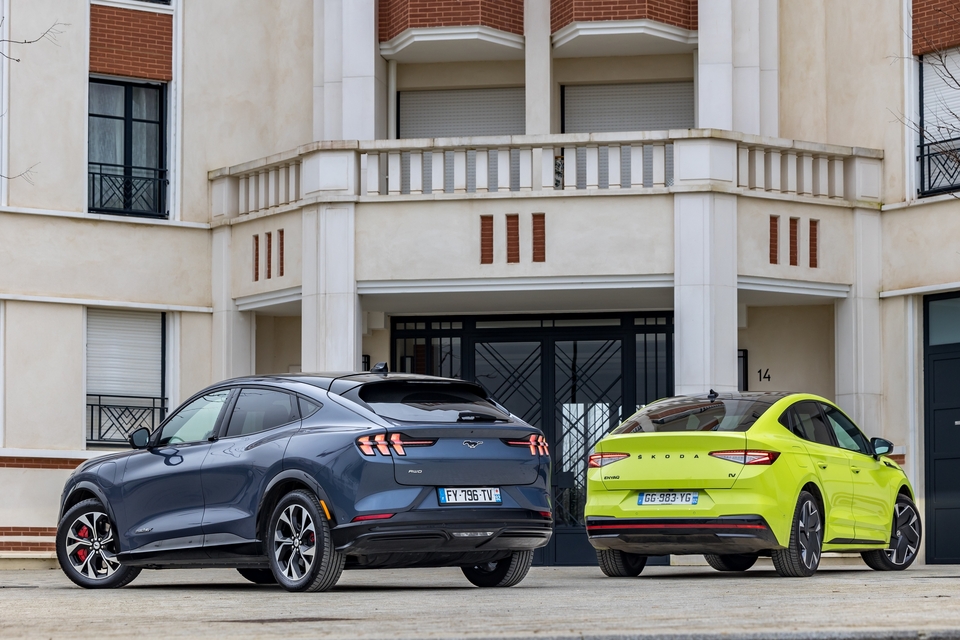 Comparatif – Skoda Enyaq iV Coupé RS vs Ford Mustang Mach-e AWD ...