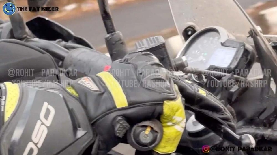 La future "baby" Triumph en vidéo
