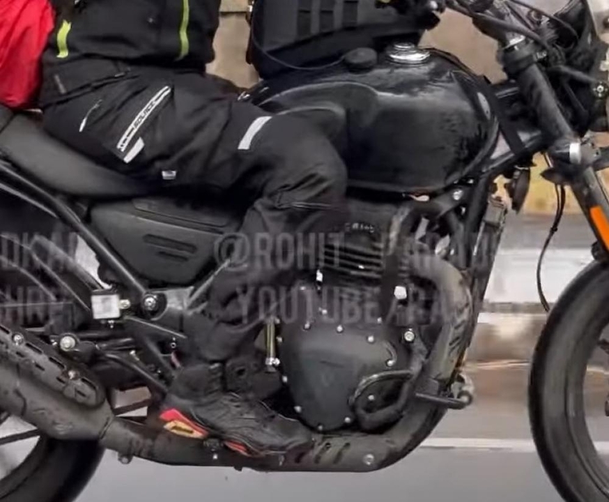 La future "baby" Triumph en vidéo