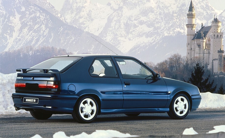 Renault 19 16S (1990 – 1995), la rage tranquille des 90s, dès 5 000