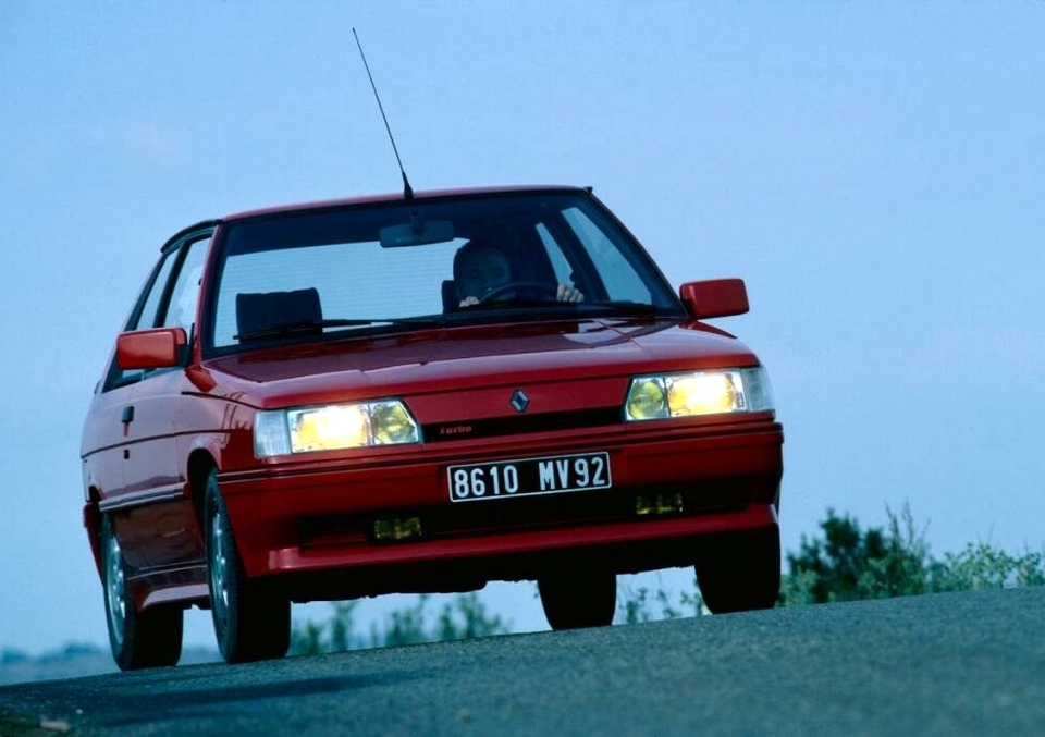 Renault 19 16S (1990 – 1995), la rage tranquille des 90s, dès 5 000