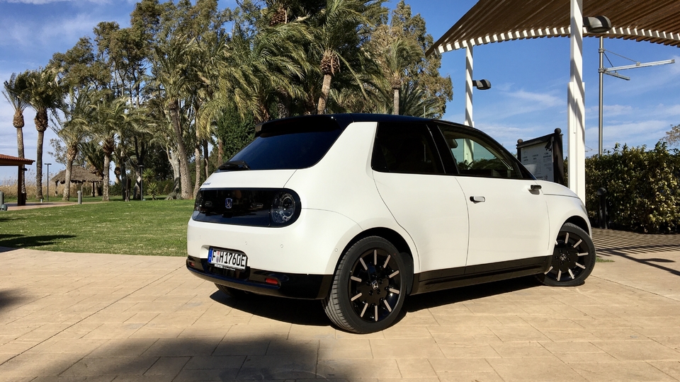 Comparatif - Mini Cooper SE vs Honda e Advance : duel de GTI électriques