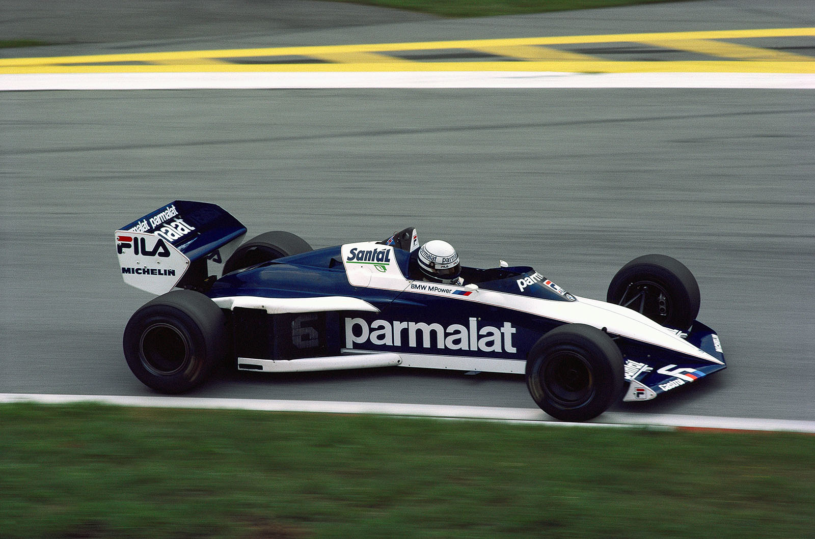 650 ch à 12 400 tr/min et 980 kg : Gordon Murray détaille la T50, la ...