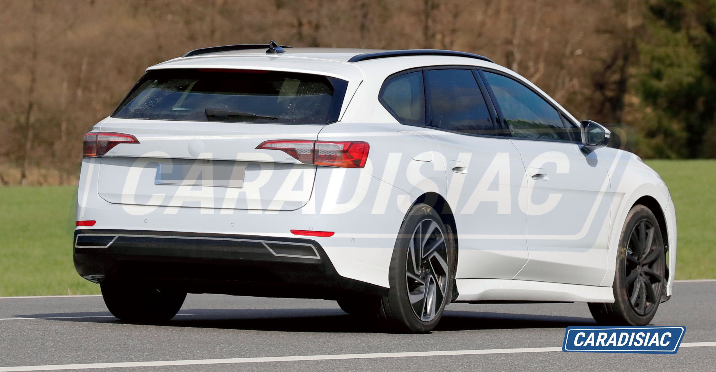 Scoop – Volkswagen ID.7 : et maintenant place au break