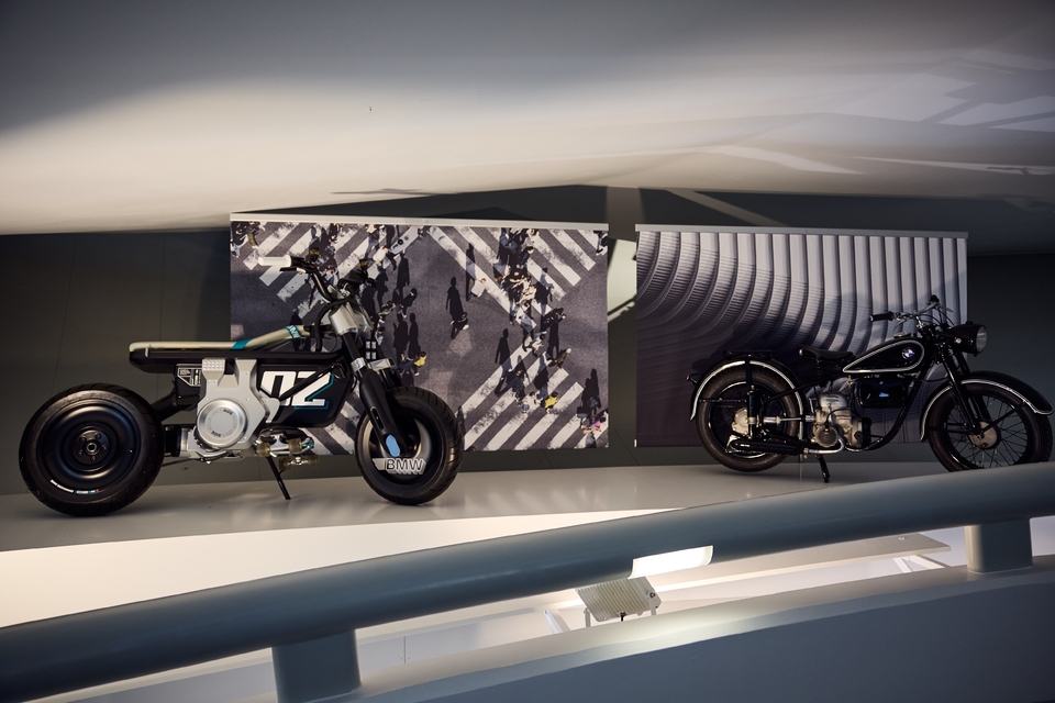 Exposition « 100 Years BMW Motorrad » - Héritages VS Innovations, le ...