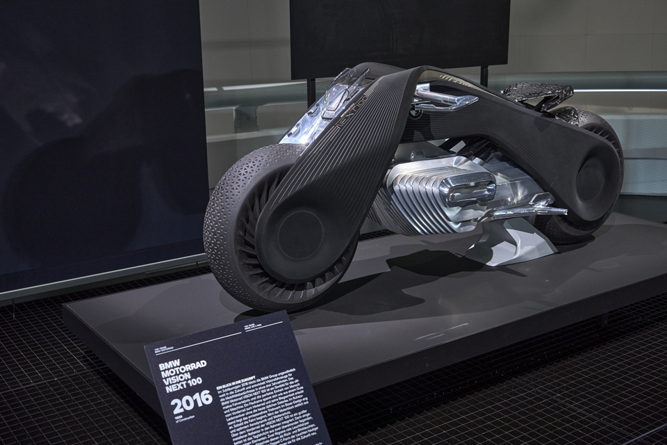 Exposition « 100 Years BMW Motorrad » - Héritages VS Innovations, le ...