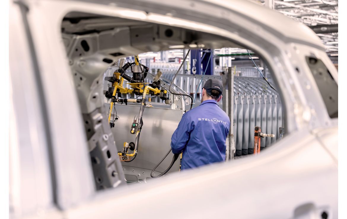 Un nouveau SUV électrique de Stellantis construit à Rennes en 2025