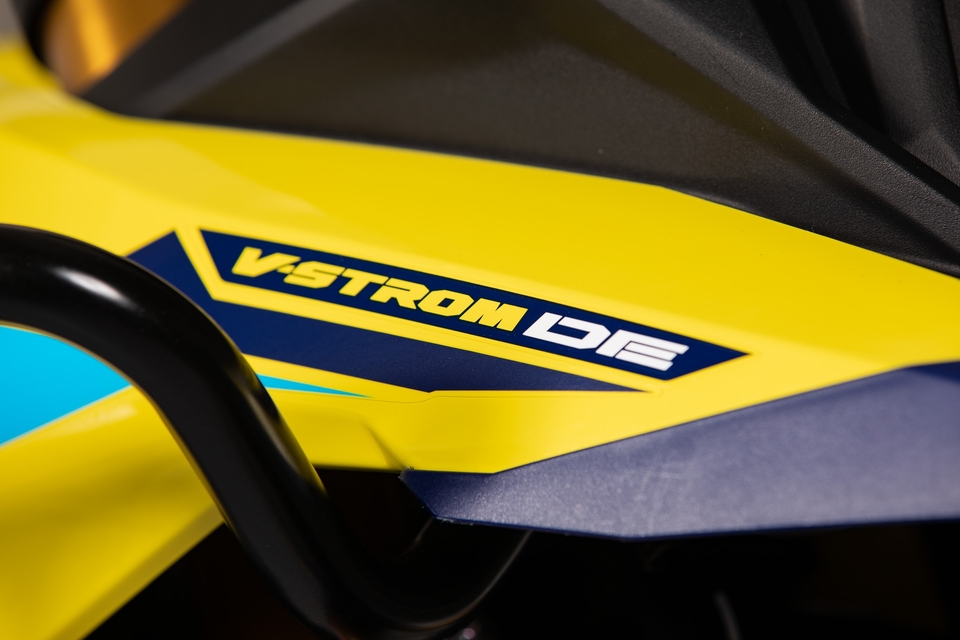 Suzuki annonce l’arrivée de la V-Strom 800DE Rally Edition
