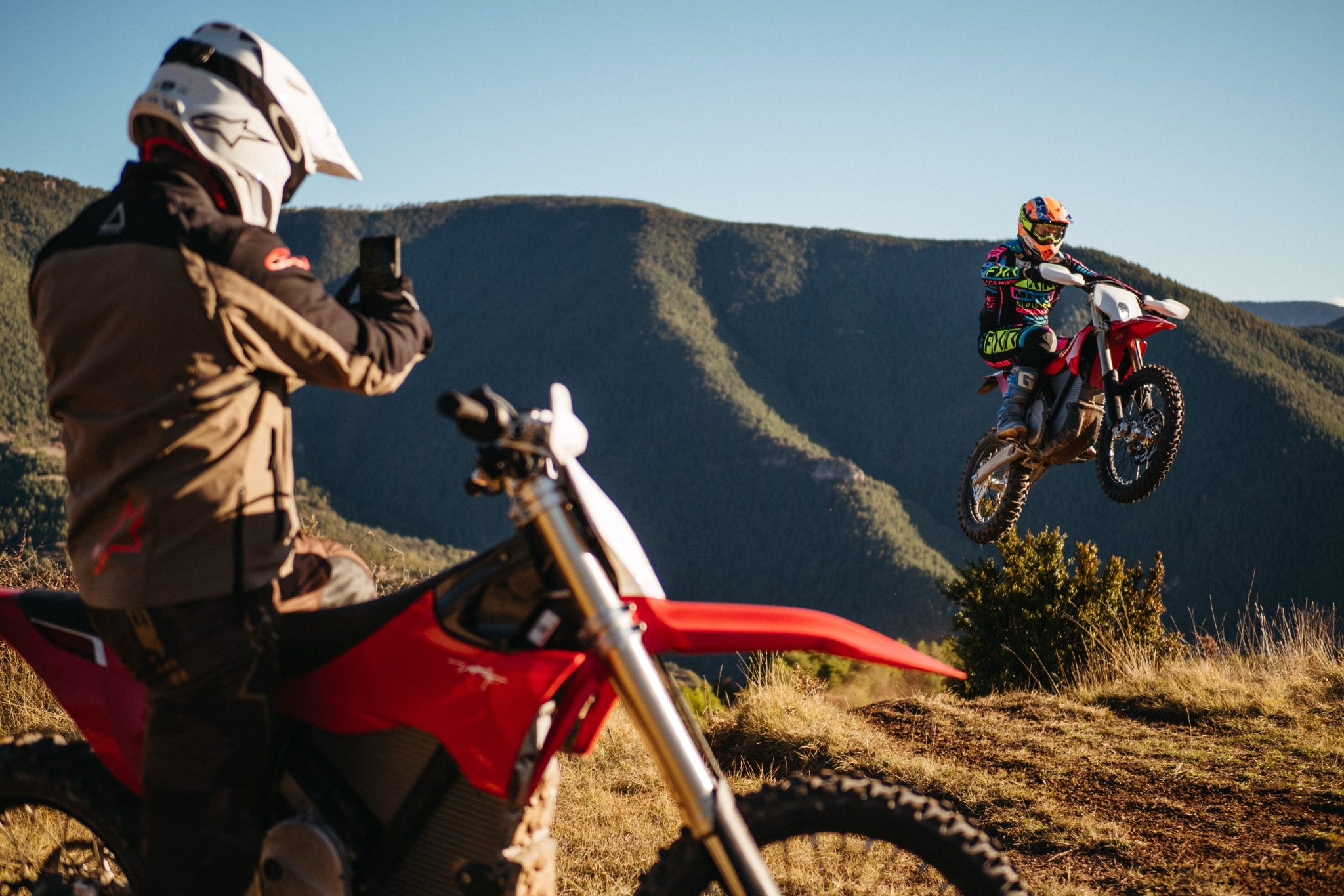 L'enduro électrique Stark Varg EX prend la route à partir de 12 900 euros