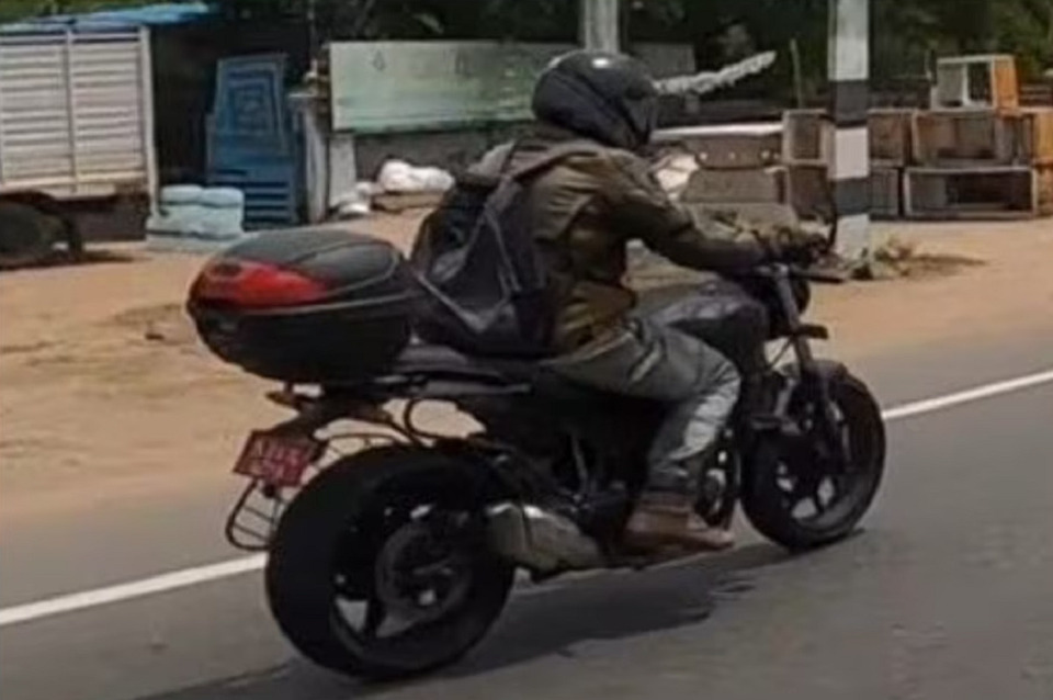 La Royal Enfield Hunter 450 bientôt prête à entrer en piste