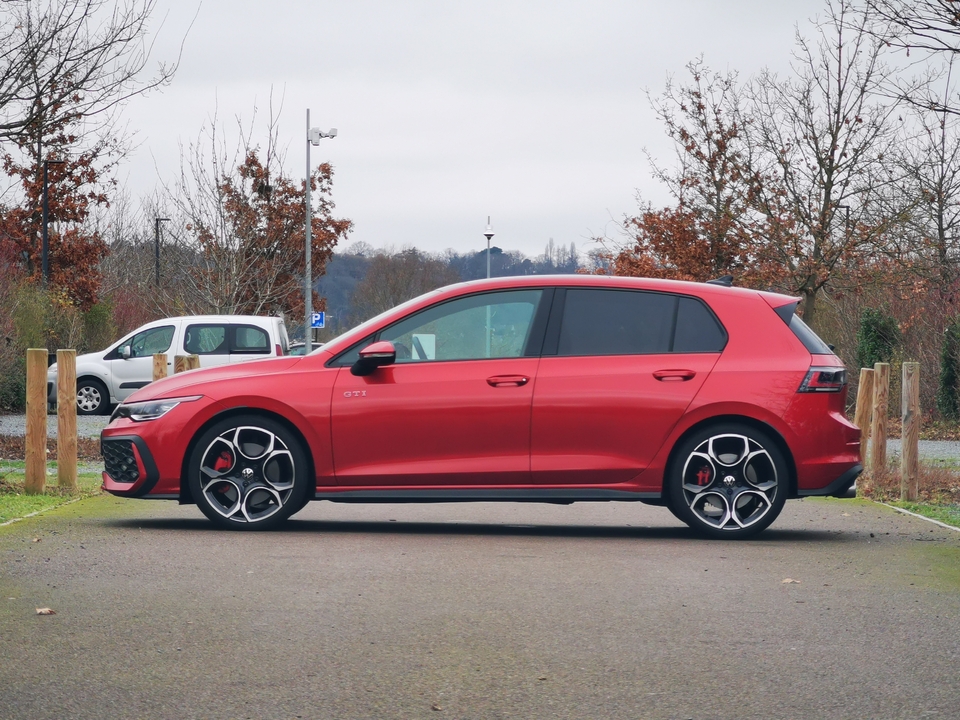 La Volkswagen Golf GTI restylée mérite-t-elle toujours son statut de ...