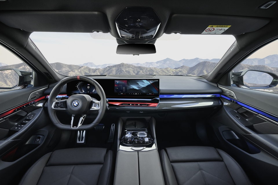 BMW i5: le haut de gamme zéro gramme (présentation vidéo)