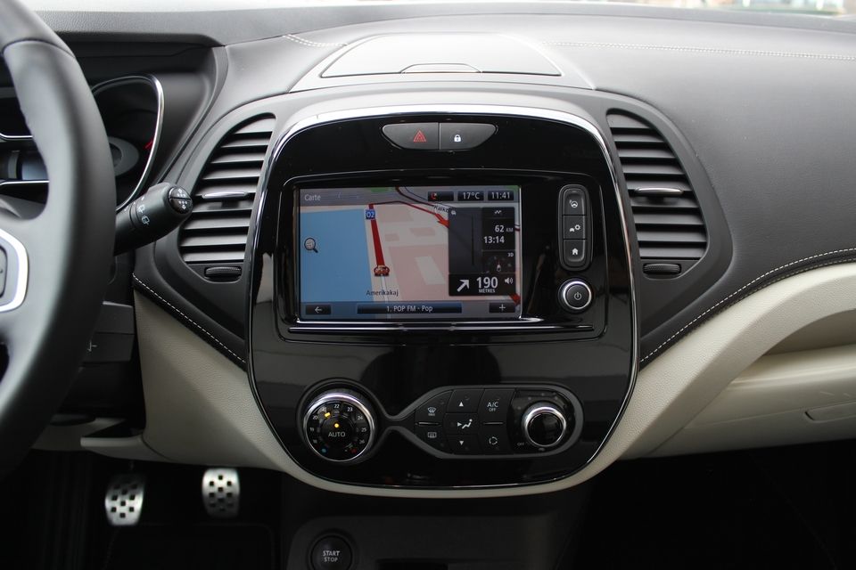 Comparatif vidéo - Citroën C3 Aircross vs Renault Captur : duel franco ...