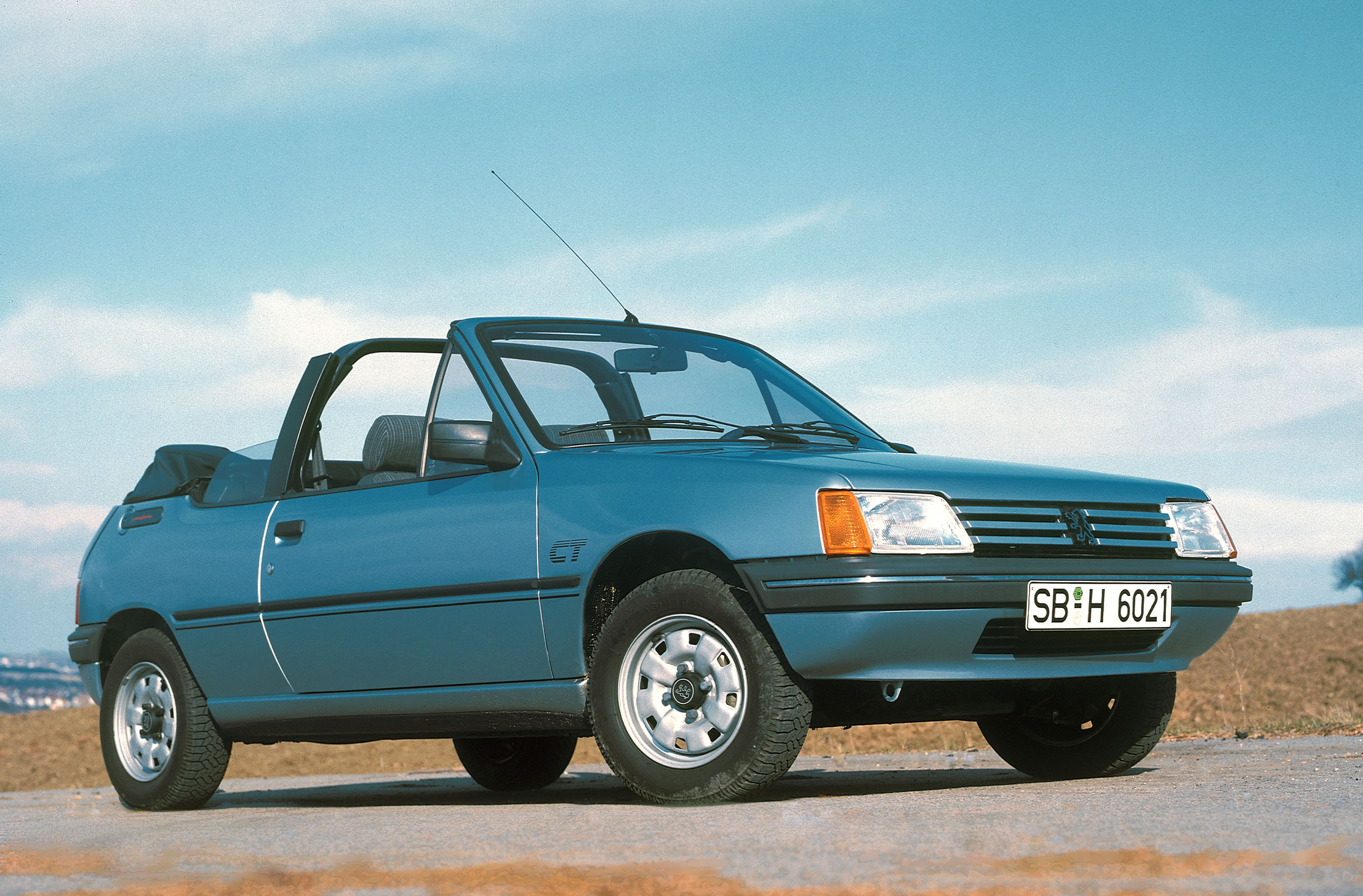 Peugeot 205 Cabriolet (1986 – 1995), un charme étonnamment accessible ...