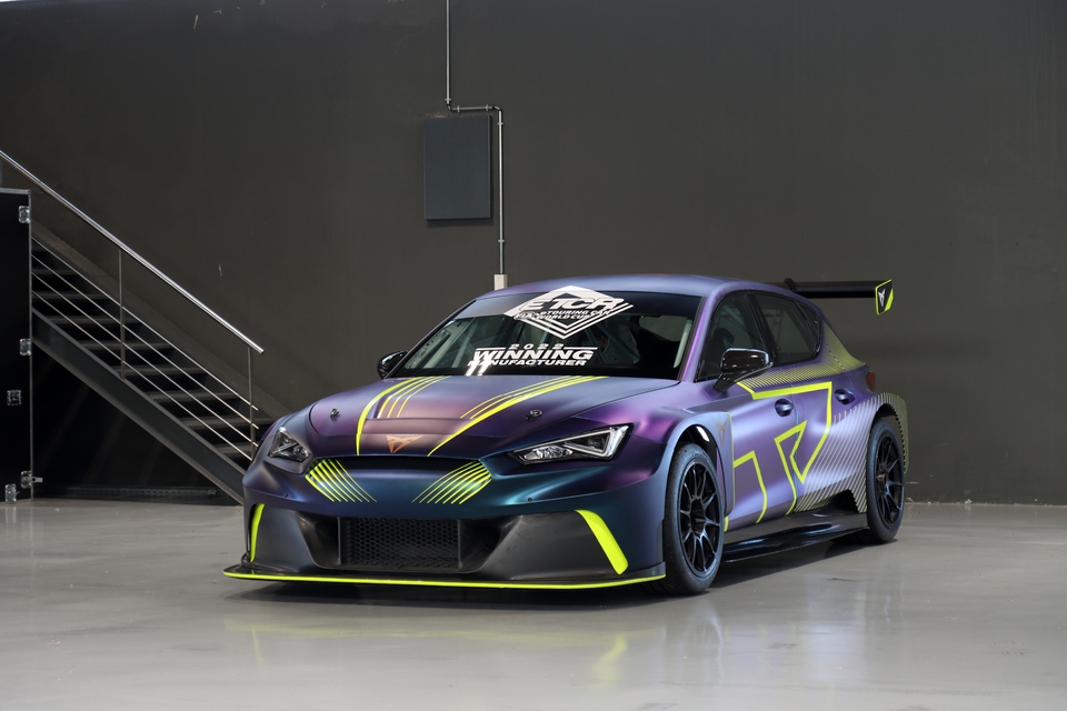 Road trip Caradisiac – Cupra Racing Factory : dans les entrailles du ...